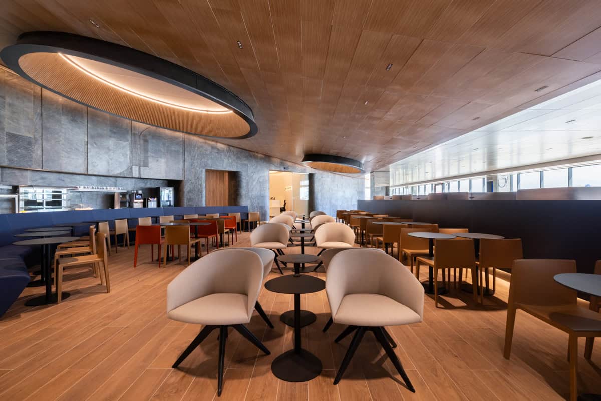 Salones Primeclass Pacífico Design By Pininfarina • Hunter Douglas ...